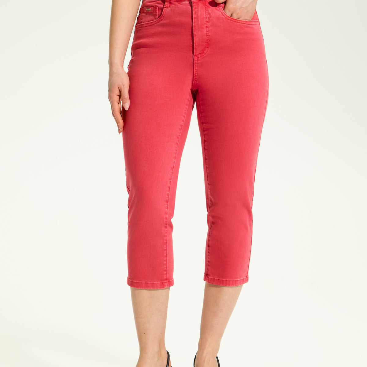 Suzanne Capri, Rouge – French Dressing Jeans Inc.