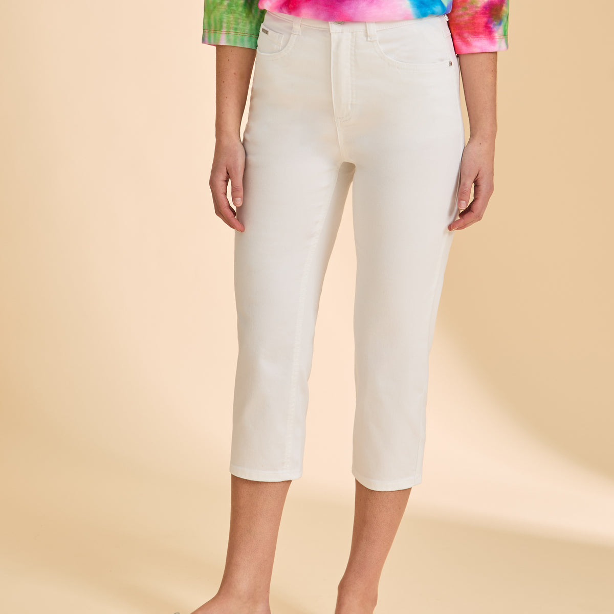 Suzanne High-Rise Capris in White | FDJ – French Dressing Jeans Inc.